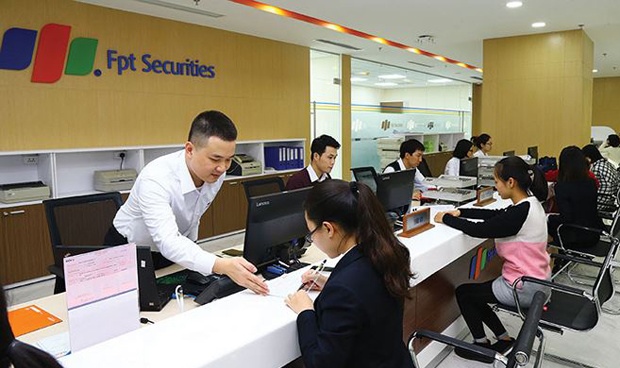 FPTS đặt kế hoạch lợi nhuận 2024 đi lùi, muốn phát hành gần 86 triệu cp tăng vốn | Fili