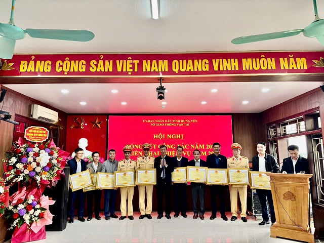 LIZEN là nhà thầu duy nhất nhận bằng khen của Chủ tịch UBND tỉnh Hưng ...